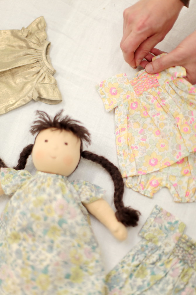 The cherry blossom girlLe Noël de Bonpoint