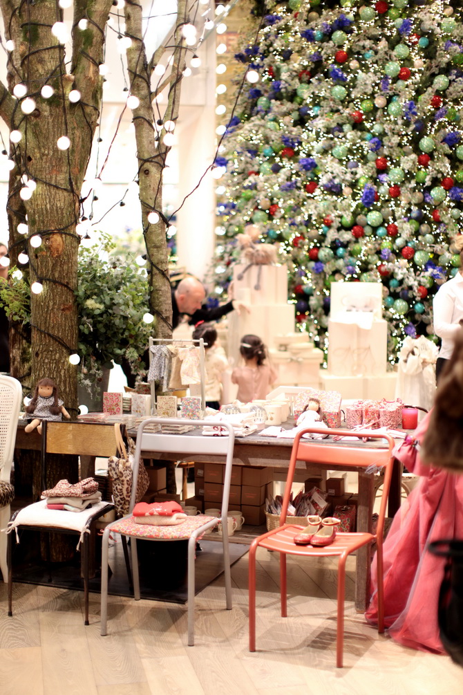 The cherry blossom girlLe Noël de Bonpoint